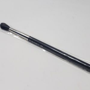 MAC Cosmetics | Makeup | New Rare Authentic Mac 224 Blending Brush ...